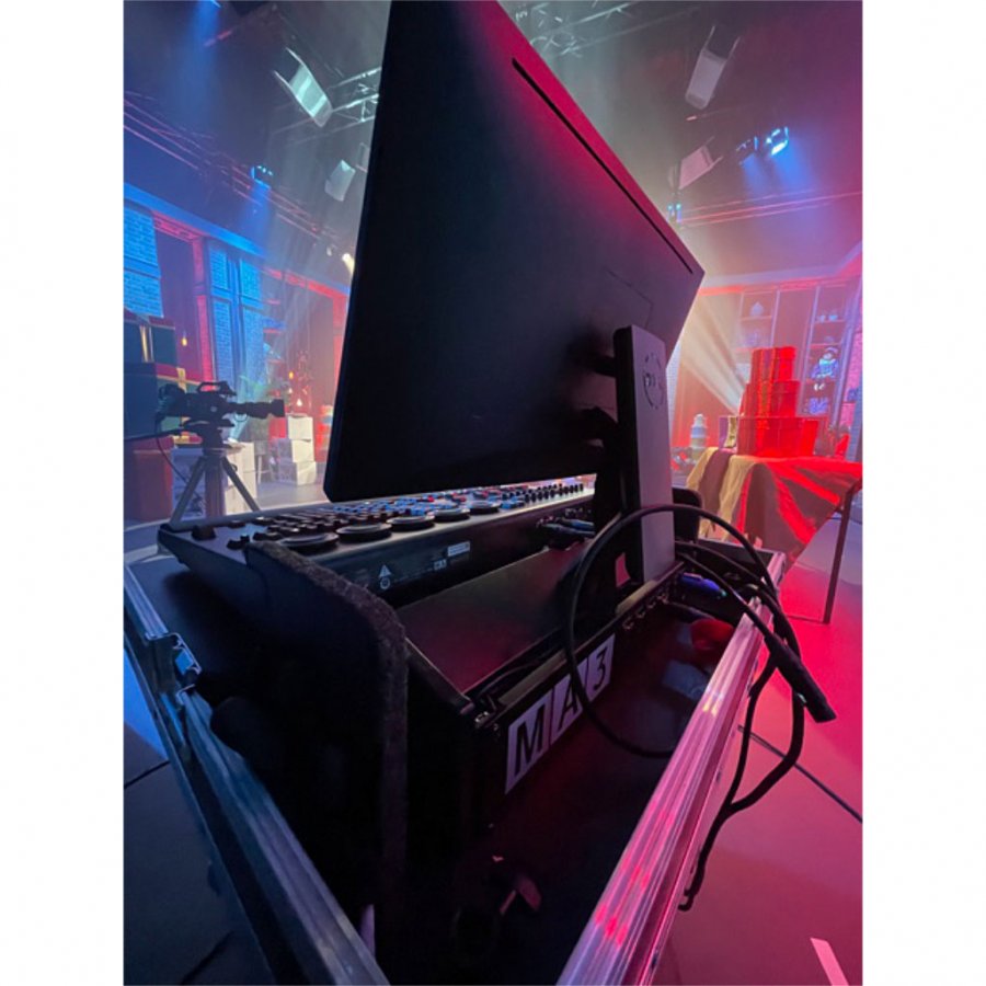 MA Lighting Свет Световые пульты, контроллеры DMX MA Lighting MA3 OnPC ...